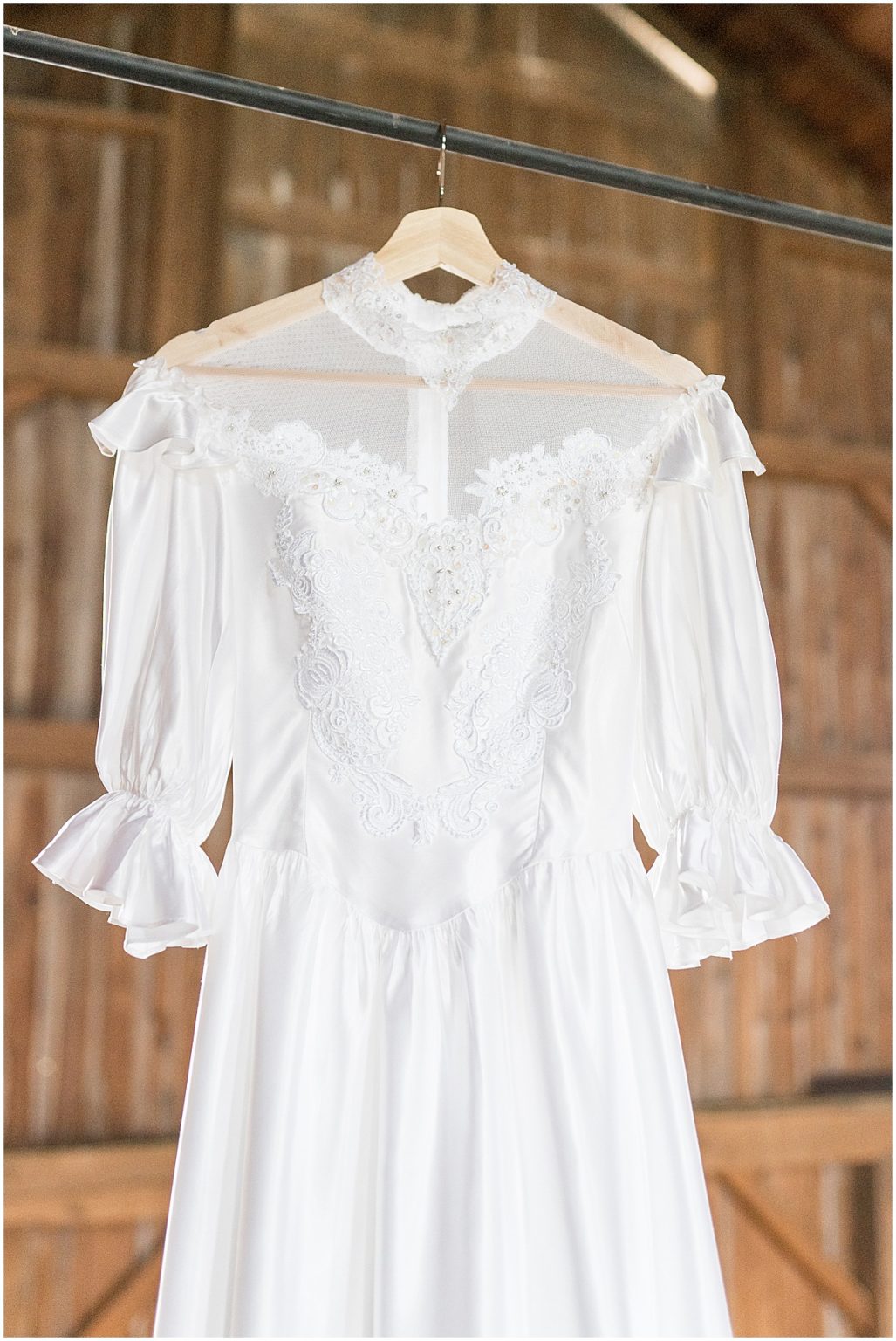 Mr. & Mrs. Hensley: Exploration Acres Wedding in Lafayette, Indiana ...