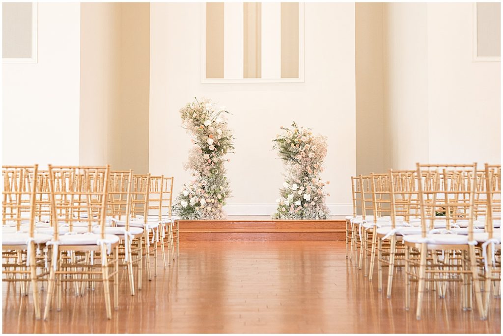 A Ritz Charles Chapel Wedding in Carmel, Indiana | Victoria Rayburn ...